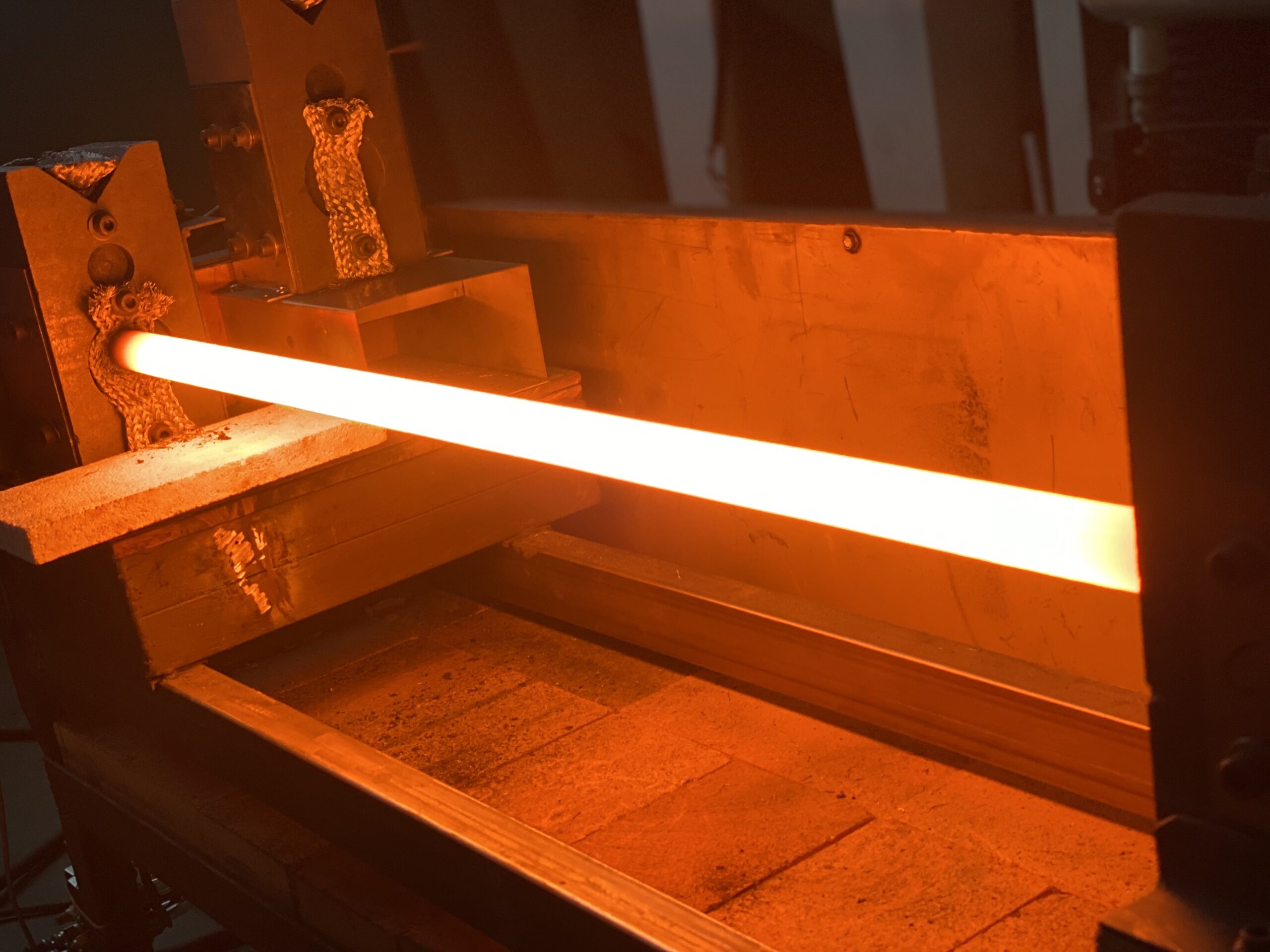 1625C Wear Resistant Gun Type Silicon Carbide Heating element For ...